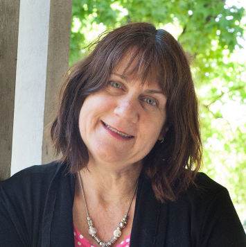 Sara Bennett - Historical romance author of the 'Mockingbird Square'.